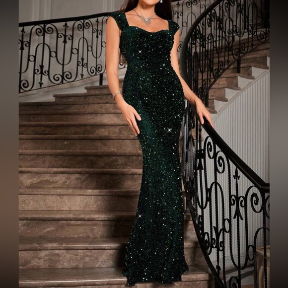 Dresses | Luxe Mermaid Hem Party Sequins Dress | Poshmark